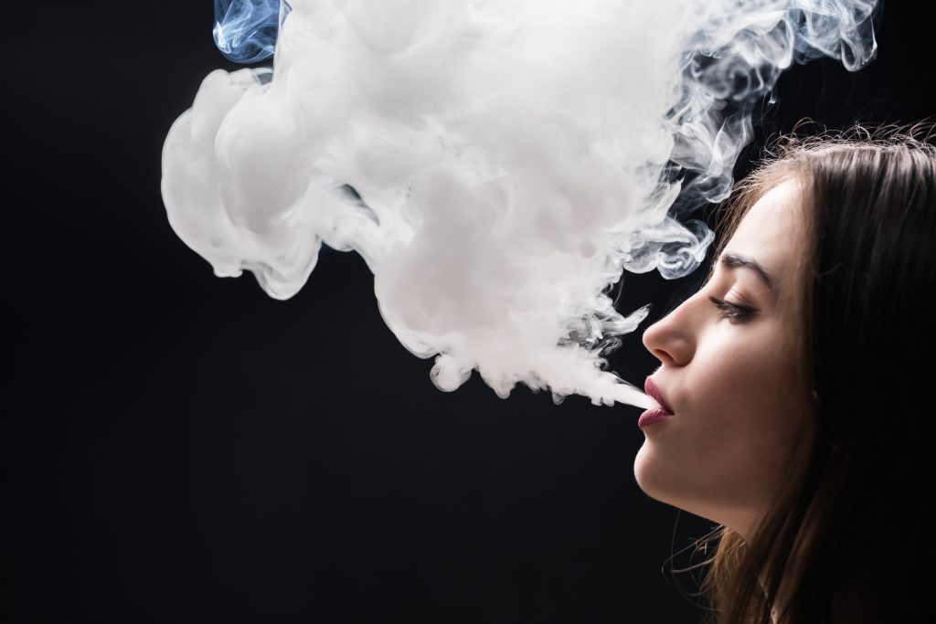 The Link Between Vaping and Mental Health - Telapsychiatry